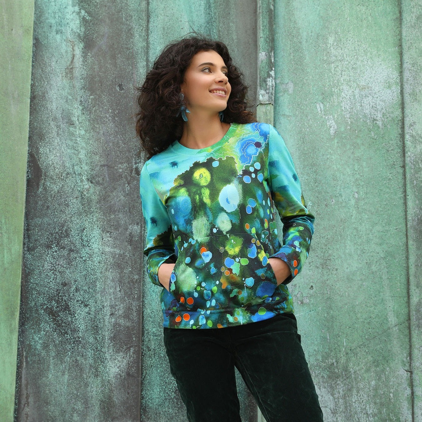 Artist le Studio B&F | LE SWEAT | AU PAYS DES MERVEILLES – Artist Le Studio BF
